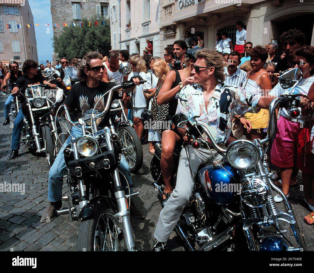 SAINT TROPEZ JOHNNY HALLYDAY harley davidson juillet 1989 AVEC Un AMI ...