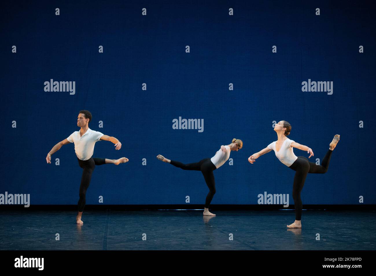 CHORÉGRAPHIE Merce Cunningham COMPAGNIE le Royal Ballet RECRÉÉ PAR ...