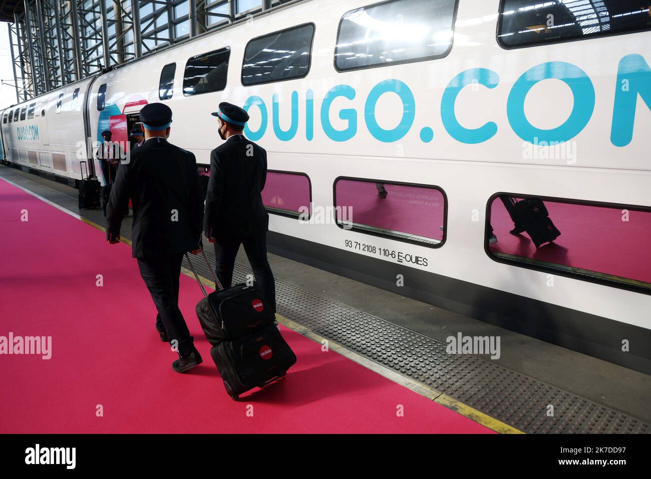 Tgv ouigo Banque de photographies et d’images à haute résolution - Alamy