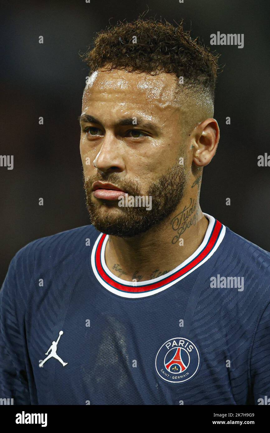 ©Sébastien Muylaert/MAXPPP - Paris 23/04/2022 Neymar Jr de Paris Saint-Germain réagit pendant la ...