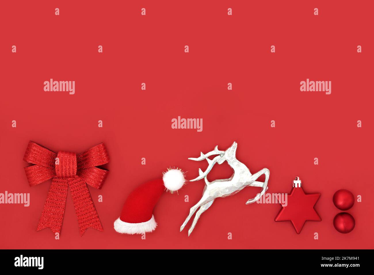 La veille de Noël, les symboles traditionnels du pôle nord sur fond ...