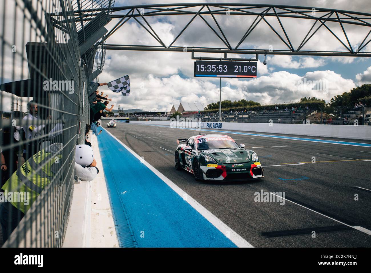 121 BURET Timothé, CAMPBELL Christopher, K-Worx, Porsche 718 Cayman GT4 ...