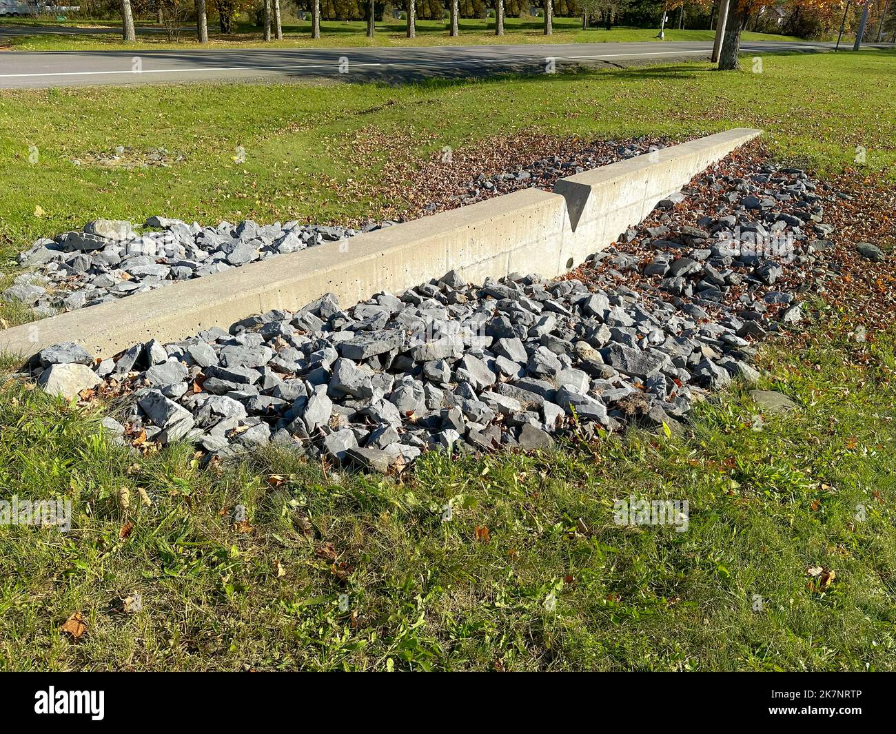 Eau de drainage des eaux pluviales Banque de photographies et d’images ...
