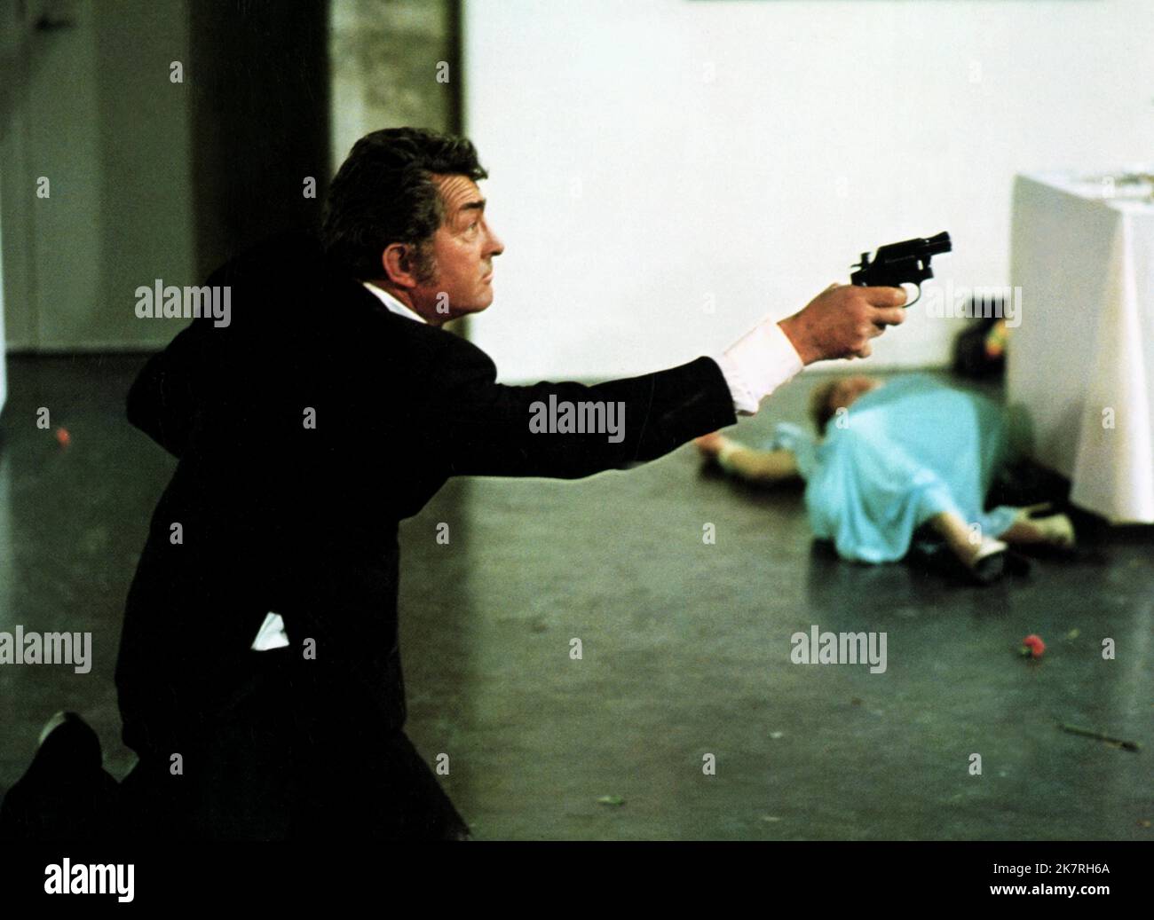 Dean Martin film Mr. Ricco (1975) personnages : Joe Ricco réalisateur ...