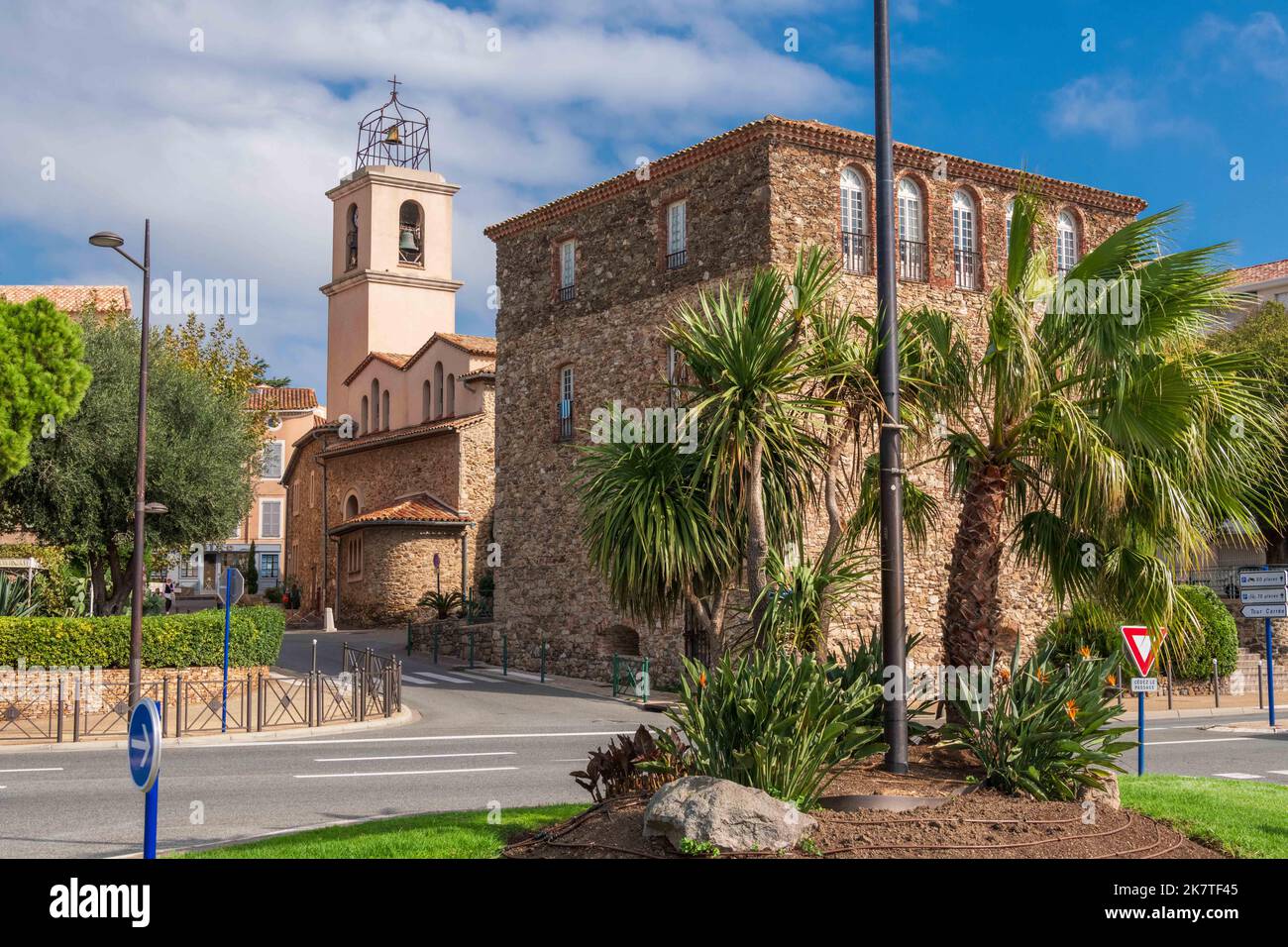 Musée de la Tour carrée à Sainte Maxime, dans le département du Var de ...