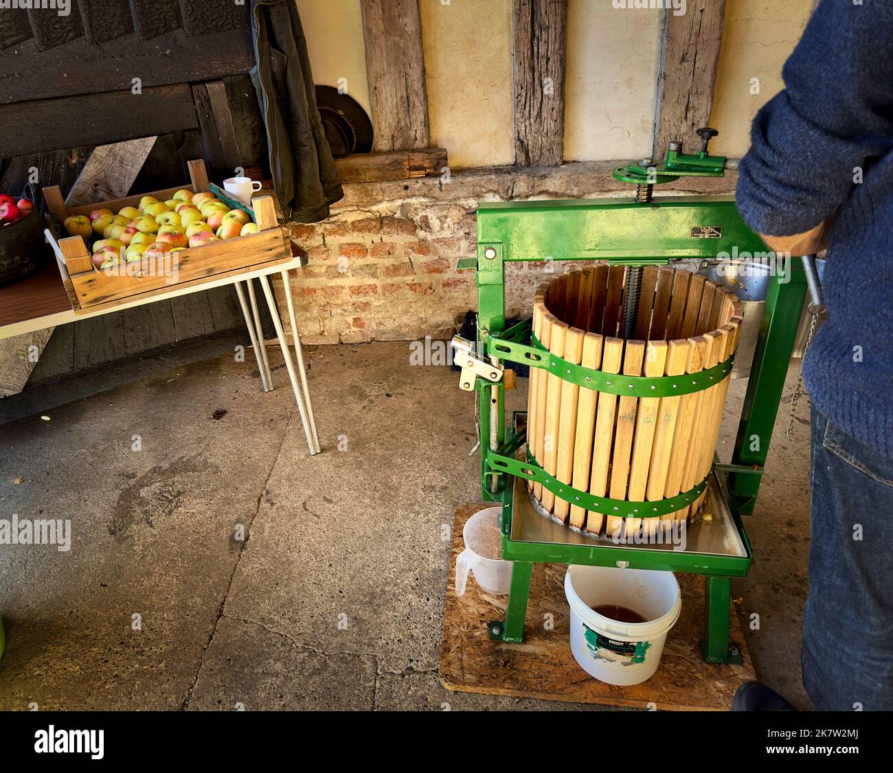 Apple press Banque de photographies et d’images à haute résolution - Alamy