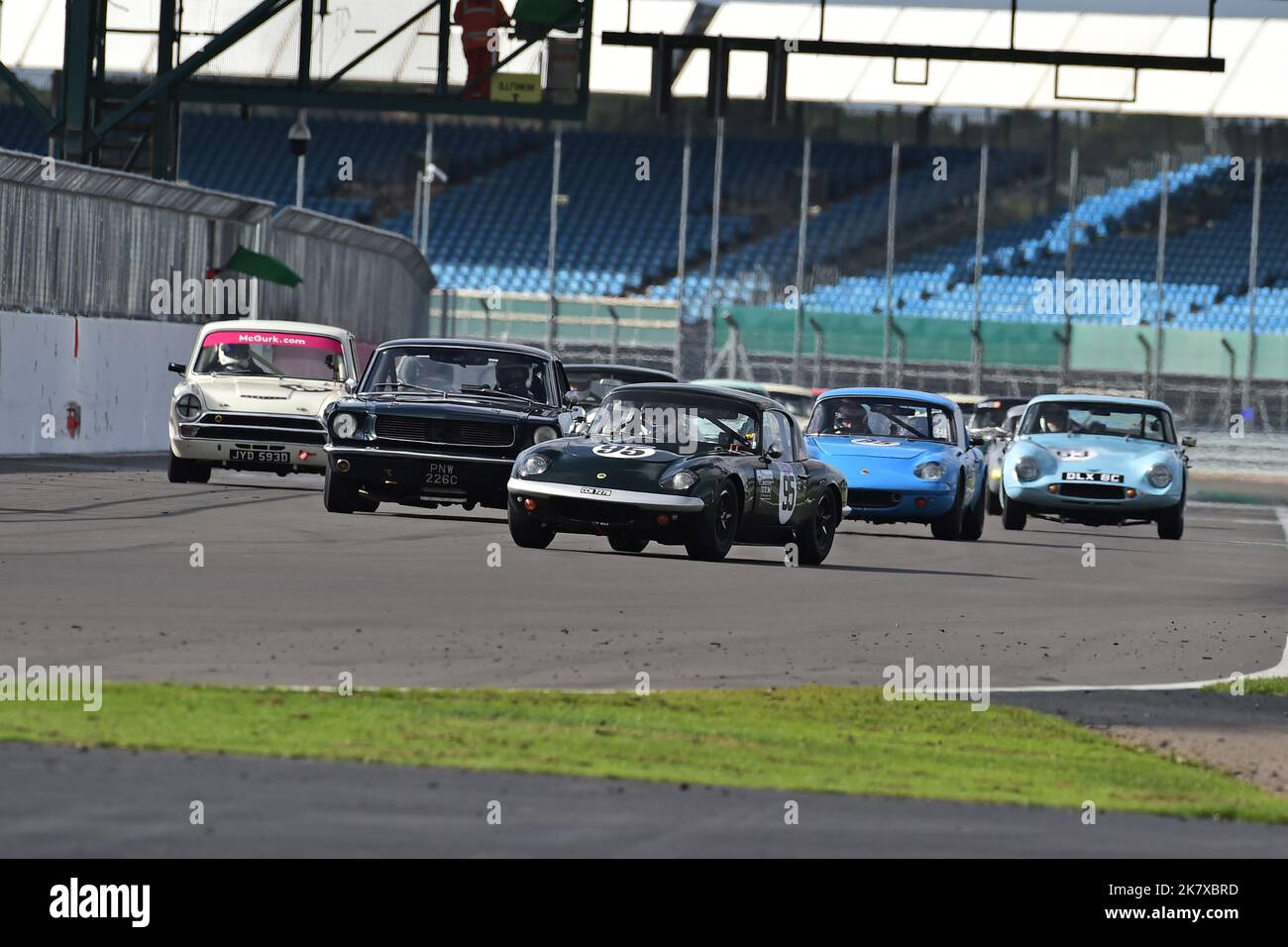 Courses de voitures classiques de silverstone Banque de photographies ...
