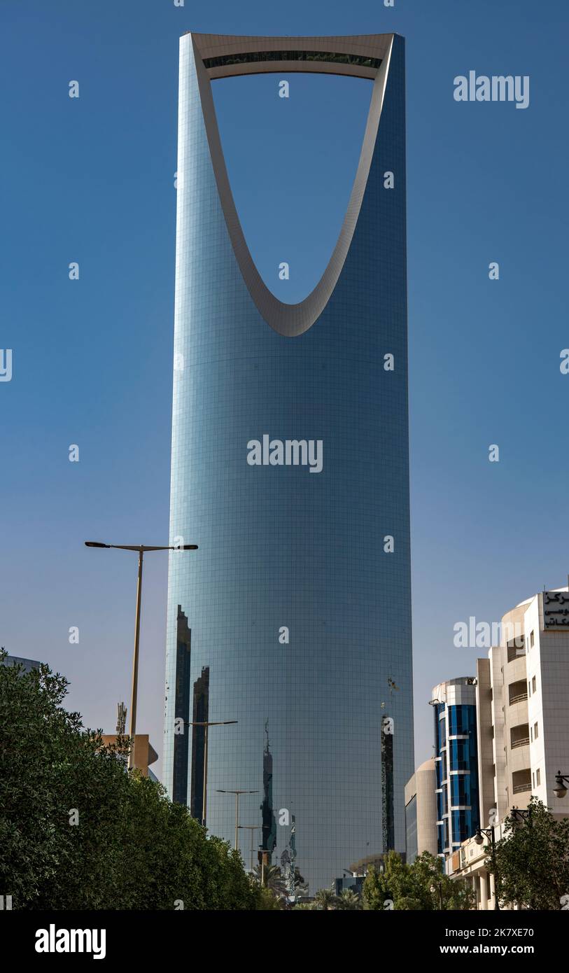 Kingdom tower riyadh saudi arabia Banque de photographies et d’images à ...