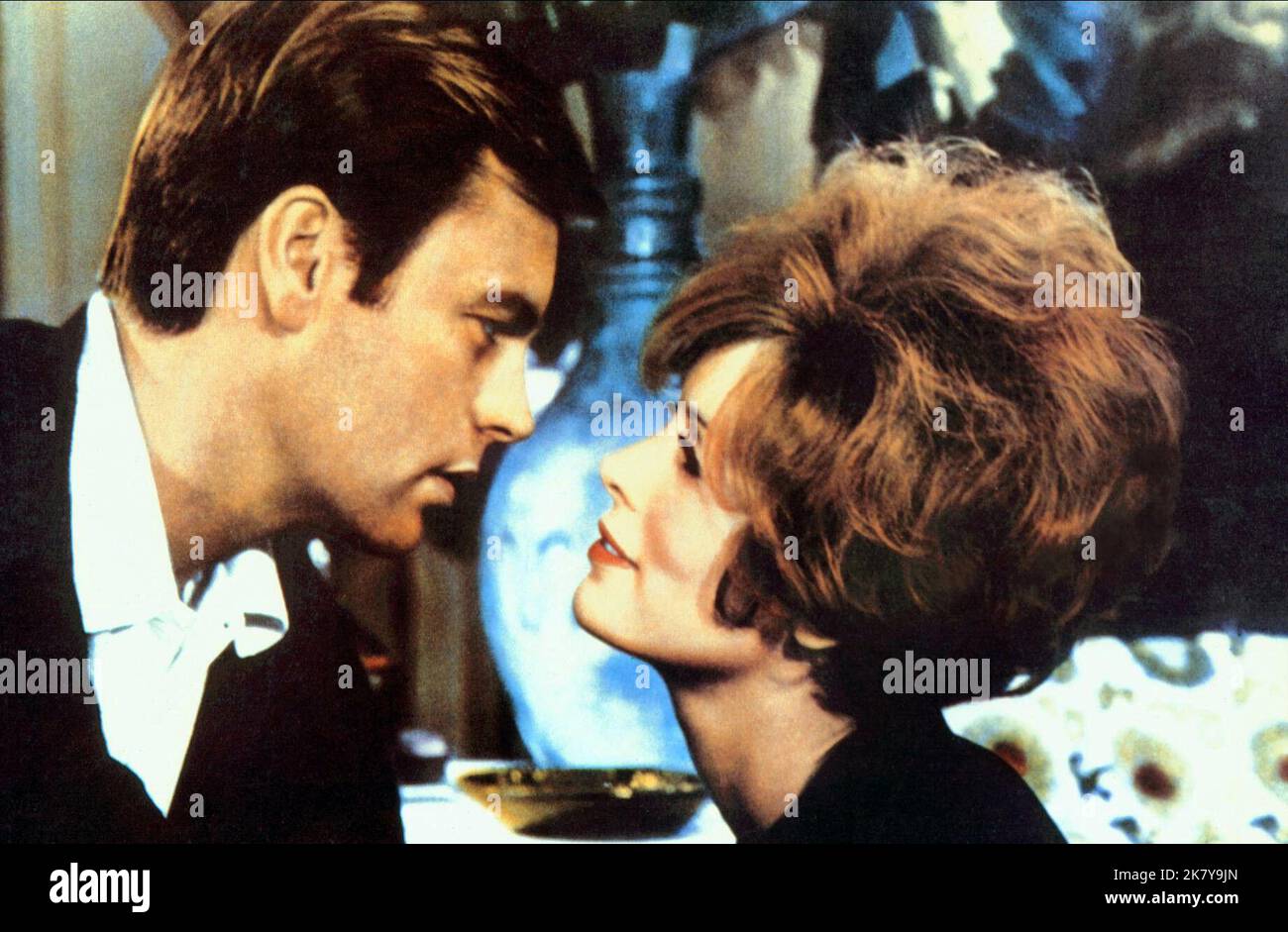Robert Wagner et Jill St. John film: Banning (1967) personnages: Mike Banning, Angela Barr ...