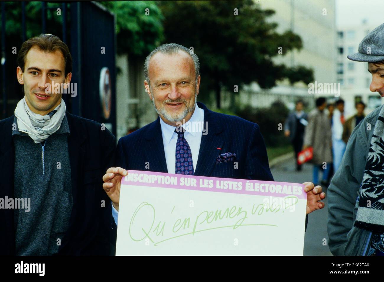 Charles hernu Banque de photographies et d’images à haute résolution ...