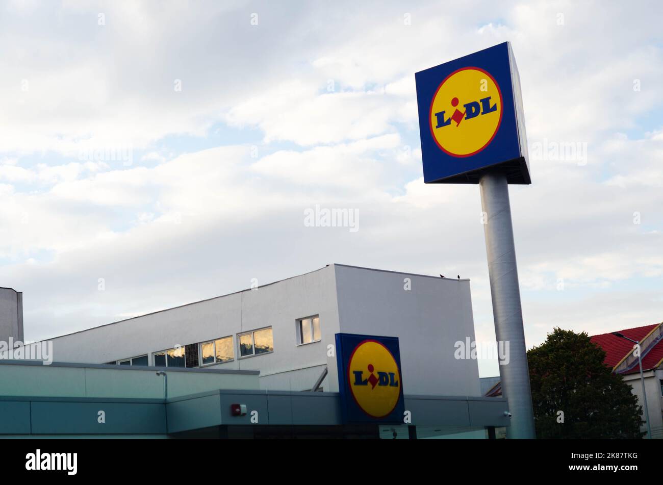 Lidl logo dessin Banque de photographies et d’images à haute résolution ...