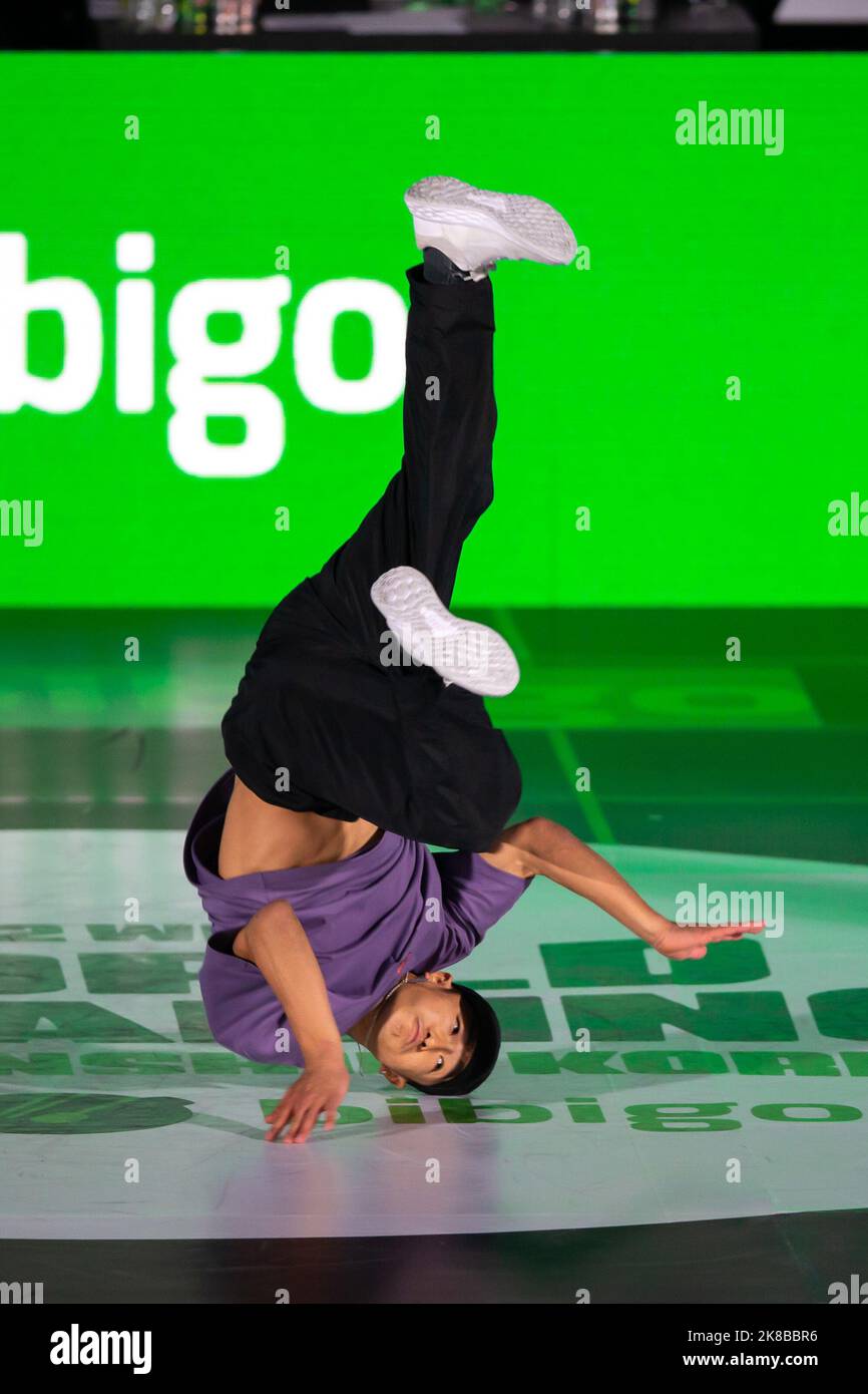 (221022) -- SÉOUL, 22 octobre 2022 (Xinhua) -- le B-boy Shigekix de ...