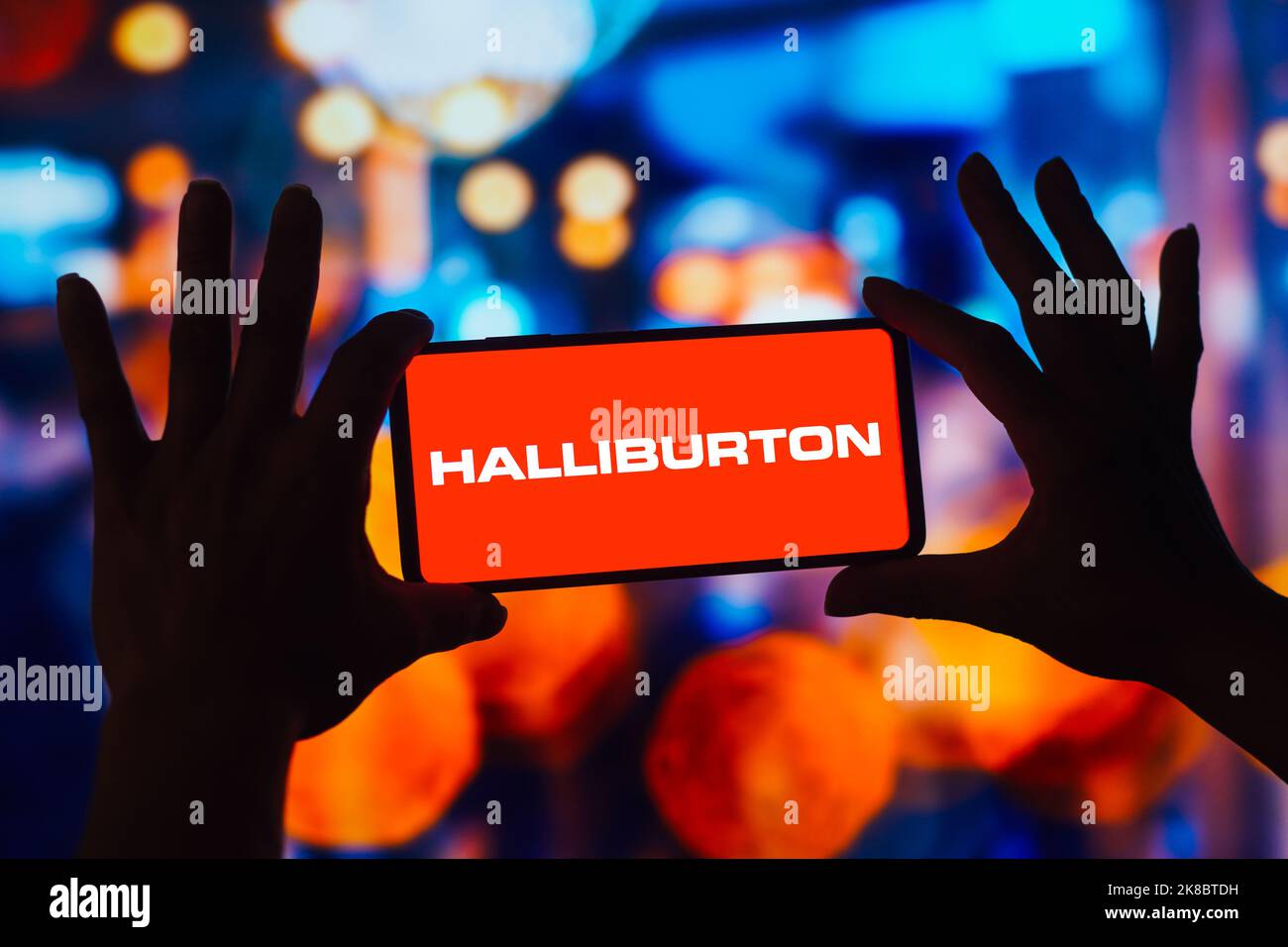 Dans cette illustration, le logo de Halliburton Company s'affiche sur l ...