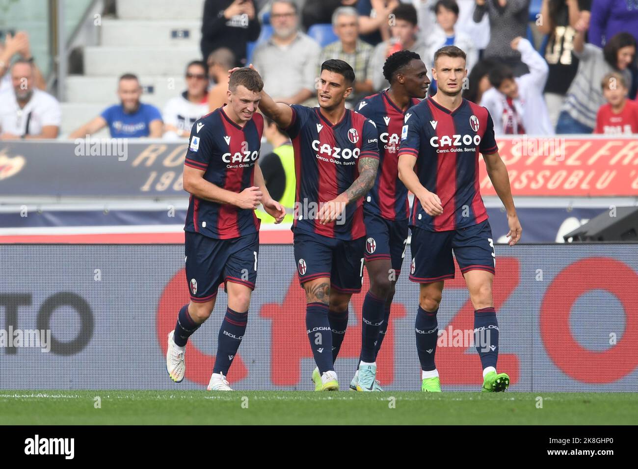 Lewis Ferguson (Bologne)Kevin Bonifazi (Bologne)Stefan Posch (Bologne ...