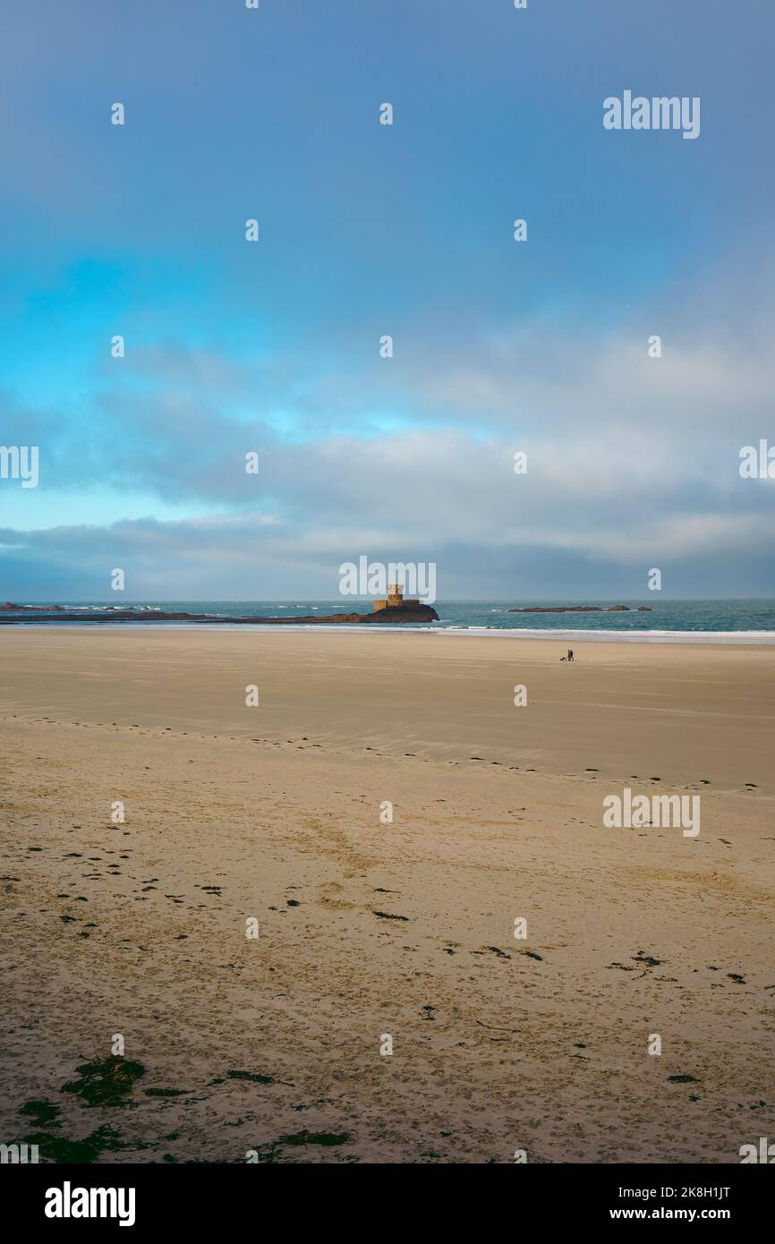 Braye beach Banque de photographies et d’images à haute résolution - Alamy