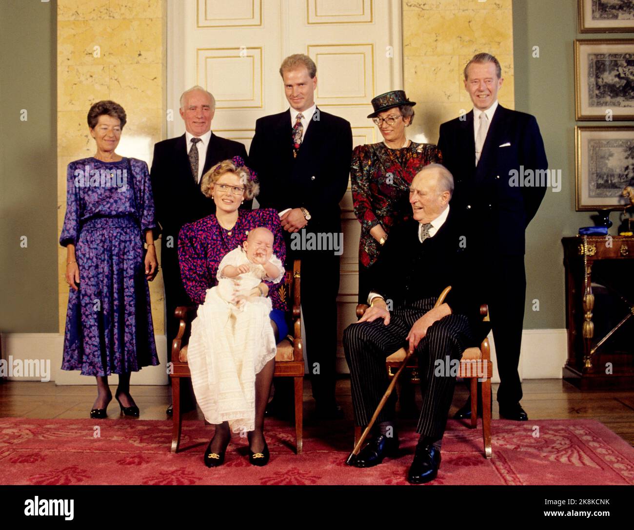 Oslo 19901020. Cathrine Ferner avec son fils Sebastian qui a été ...