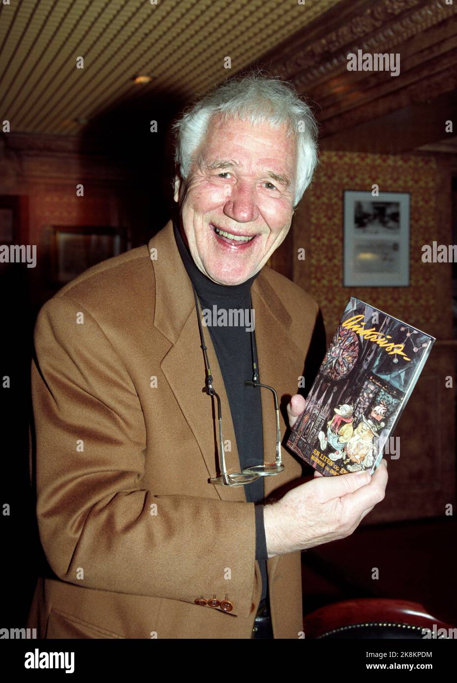 Kjell aukrust lance son nouveau livre Banque de photographies et d ...