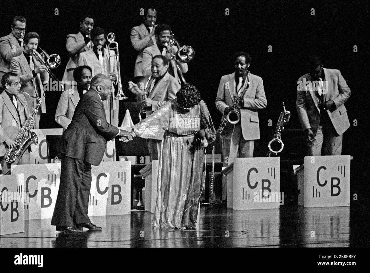 Ella fitzgerald count basie Banque de photographies et d’images à haute résolution - Alamy