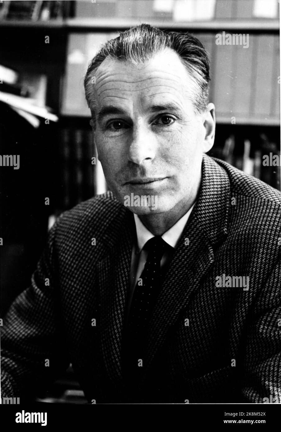 Couverture arne eide naes Banque de photographies et d’images à haute ...