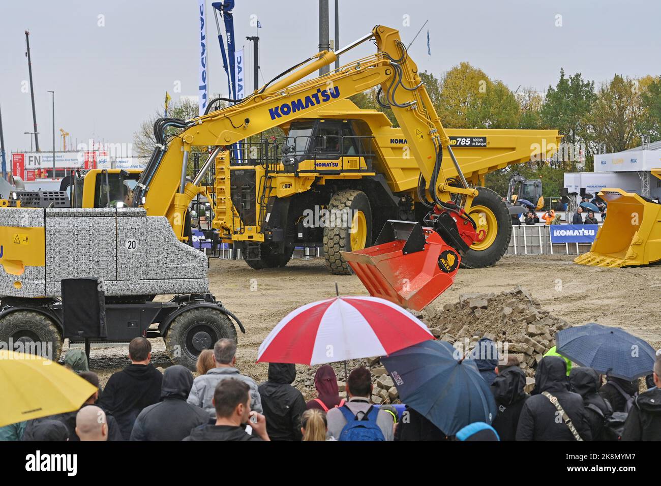 Bauma 2022 le plus grand salon des machines de construction Banque de ...