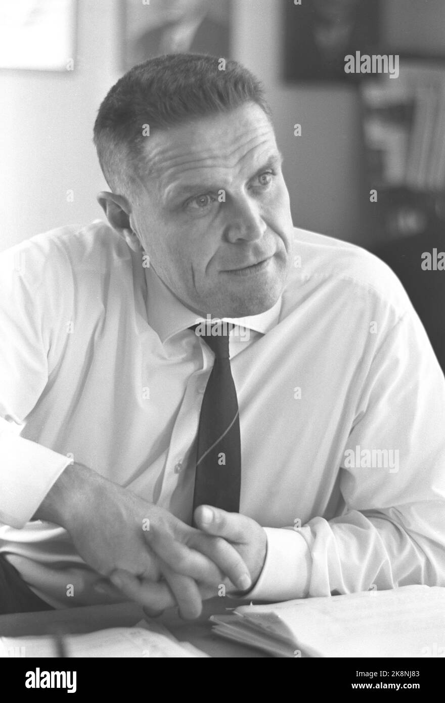 Johansen dans son bureau nicolai johansen nicken photo Banque de ...