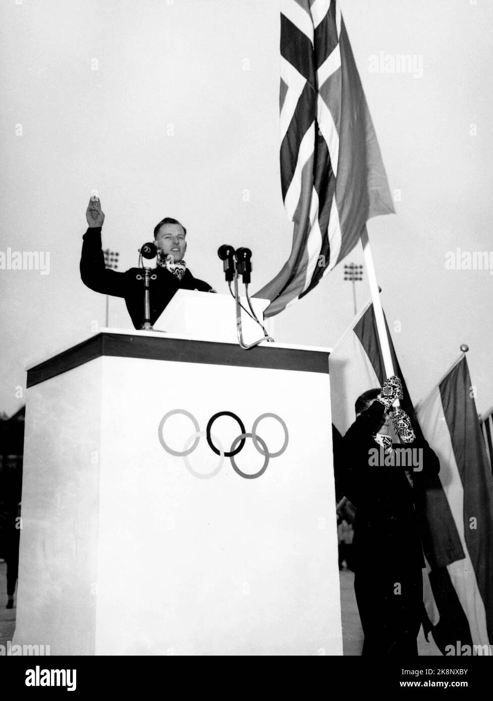 Oslo 19520215 les Jeux Olympiques d'hiver à Oslo: Cérémonie d'ouverture ...