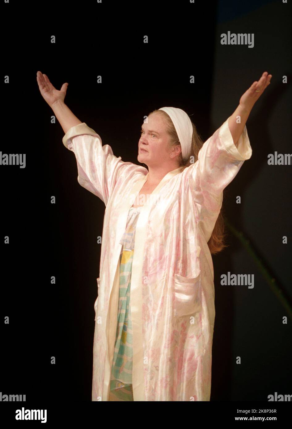 Oslo 19940604 acteur anne marit jacobsen Banque de photographies et d ...