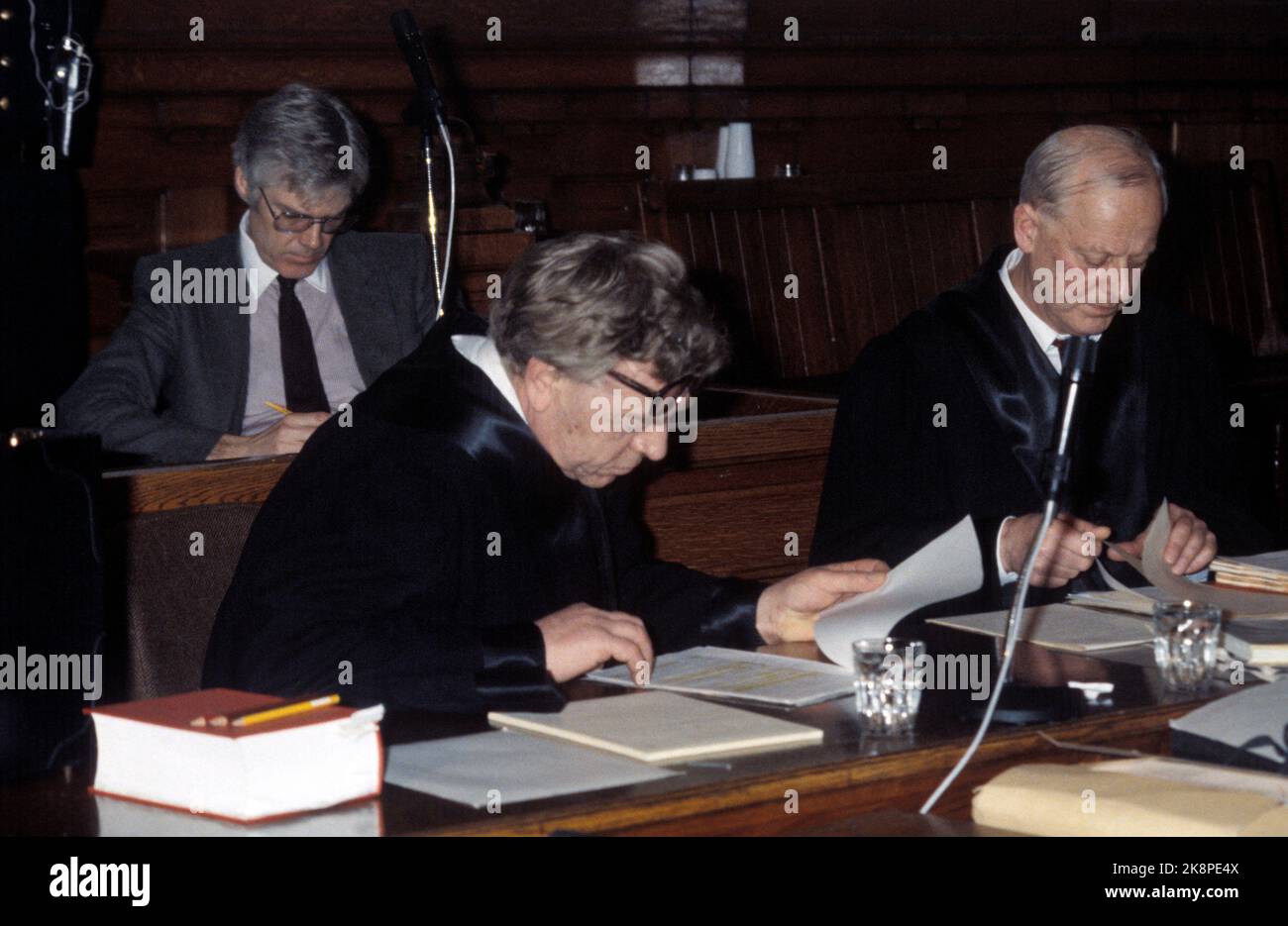 Oslo 1985-03: TREHOLT-SAKEN. - Rettssaken mot den spionasjetiltalte ...