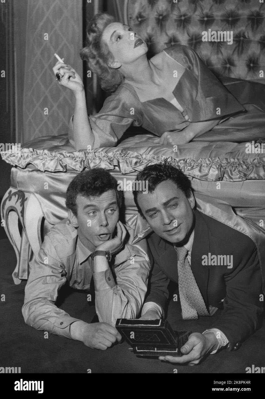 Oslo 1956 les acteurs wenche foss Banque de photographies et d’images à ...