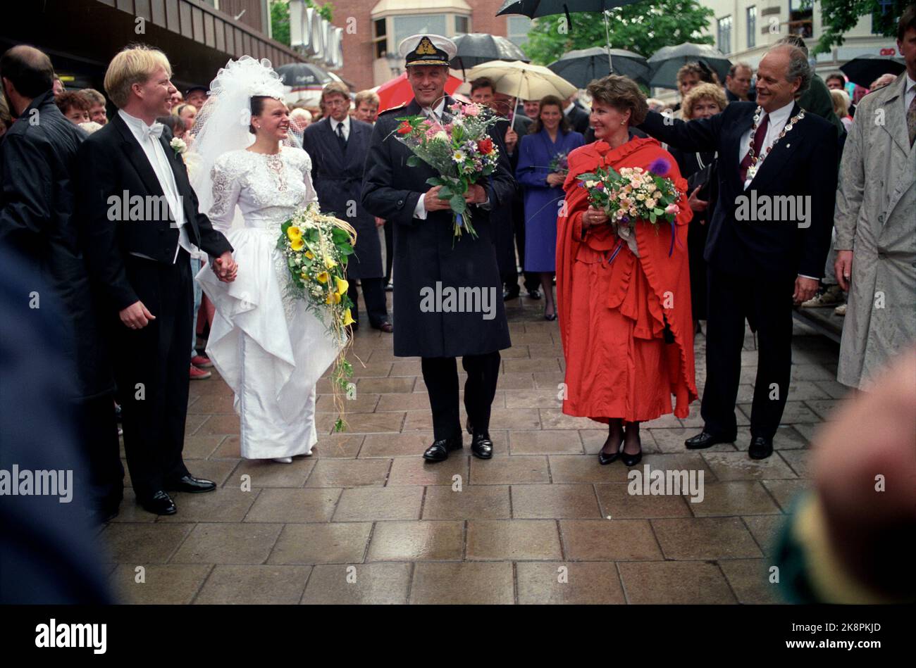 Horten 19910629 - juin 1991. La famille royale de Horten. Le roi Harald ...