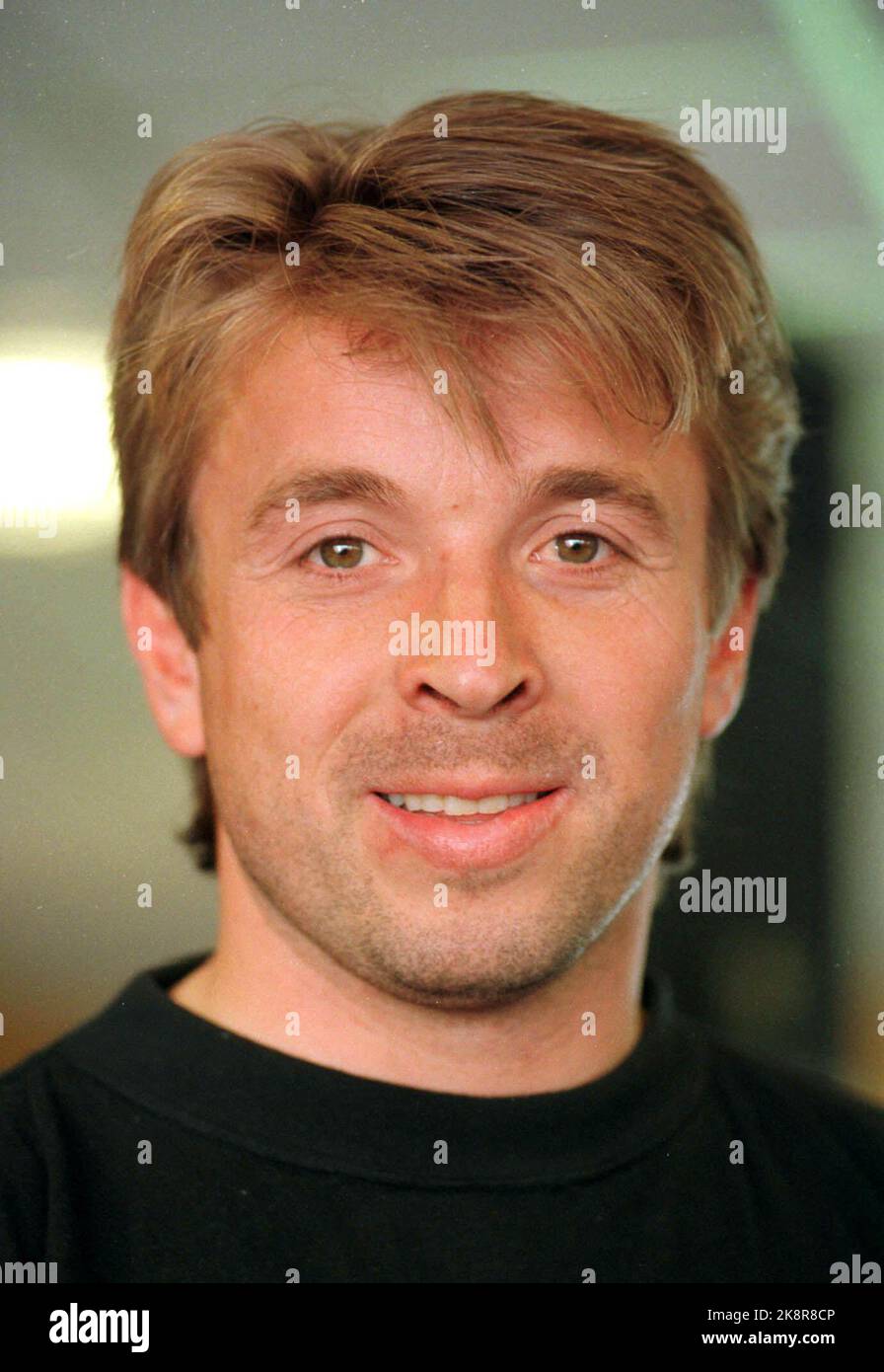 Ntb plus portrait Banque de photographies et d’images à haute ...