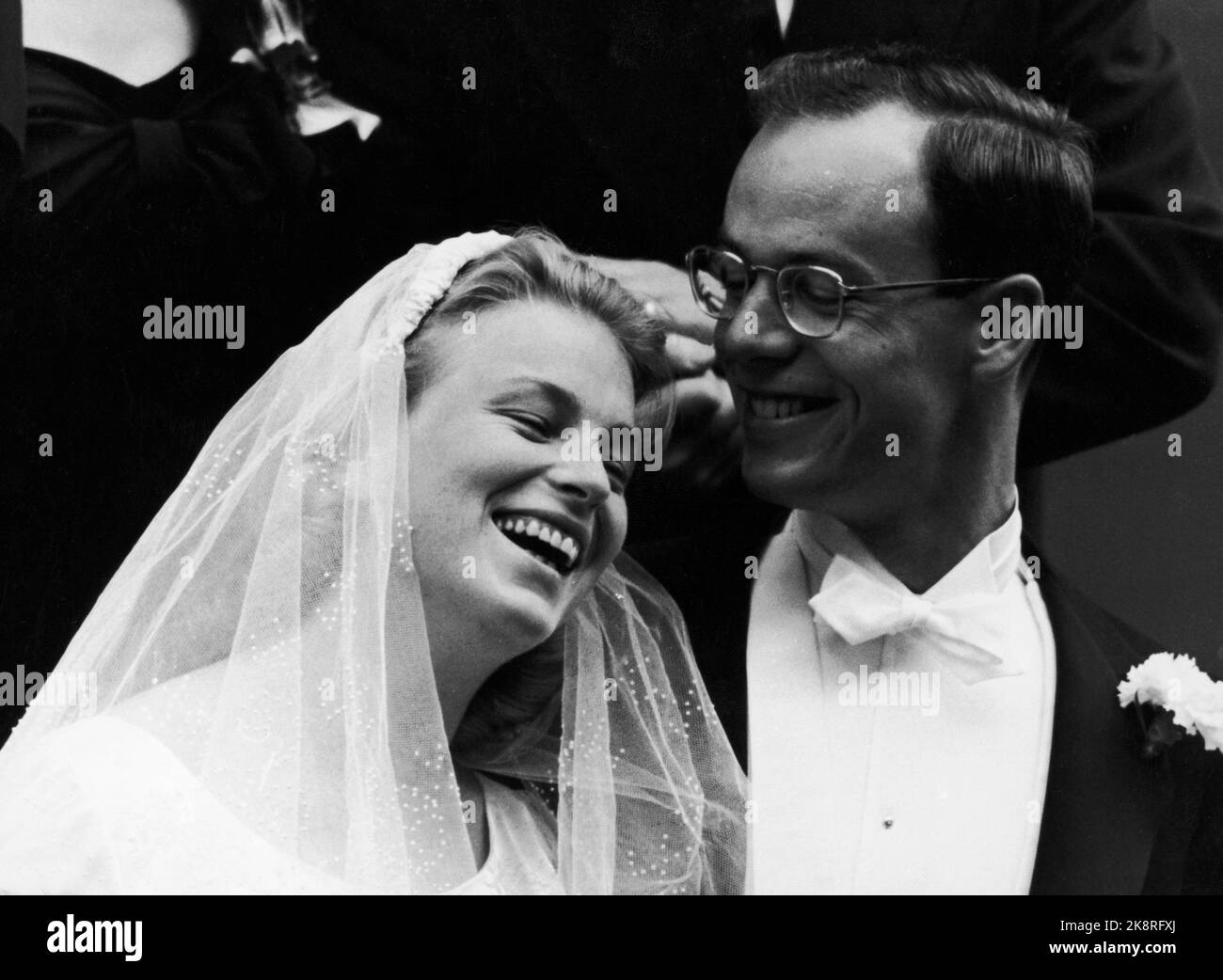 22 août 1959 de Søgne. Grand stand à Søgne quand la fille du ...