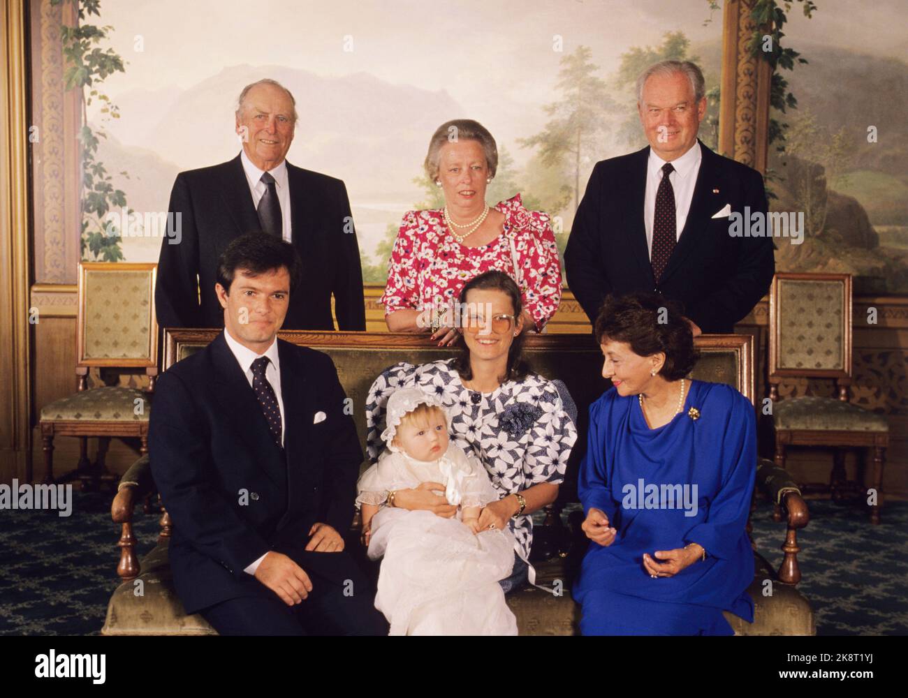 Oslo 19890620 : la fille d'Ingeborg, la princesse Ragnhild et Erling ...