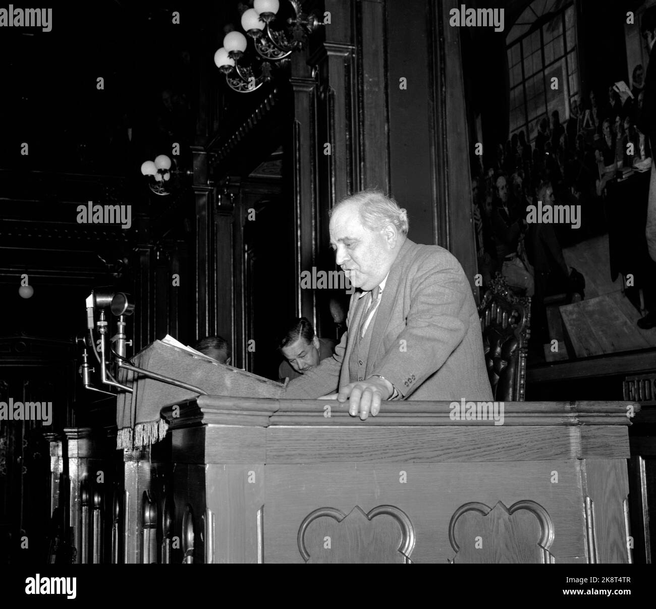 Oslo 19480617 débat sur l'affaire Helset / Hauge dans le Storting. Le ...