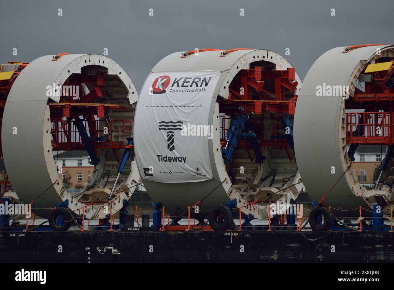 Volets de revêtement secondaire pour le projet de tunnel Tideway livré ...