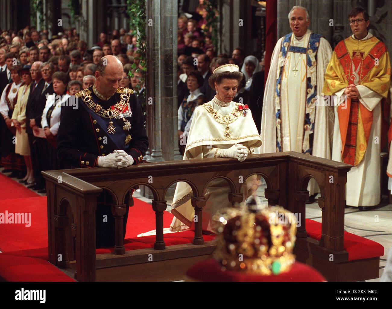 Trondheim 19910623: Le voyage et la signature du roi Harald V: Le roi ...