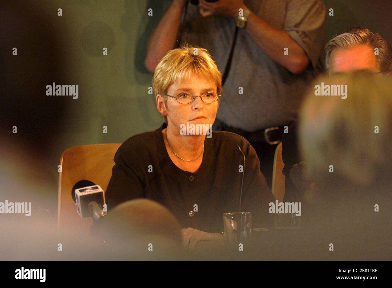 Foto di kjell magne bondevik e anne enger lahnstein Banque de ...
