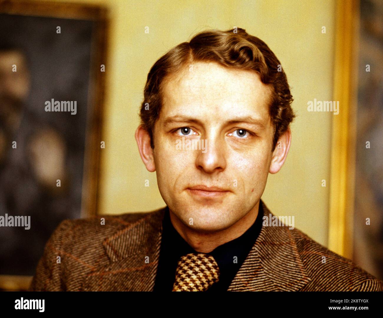 Aschehoug forlag portrait photo henrik laurvik ntb seul portrait Banque ...