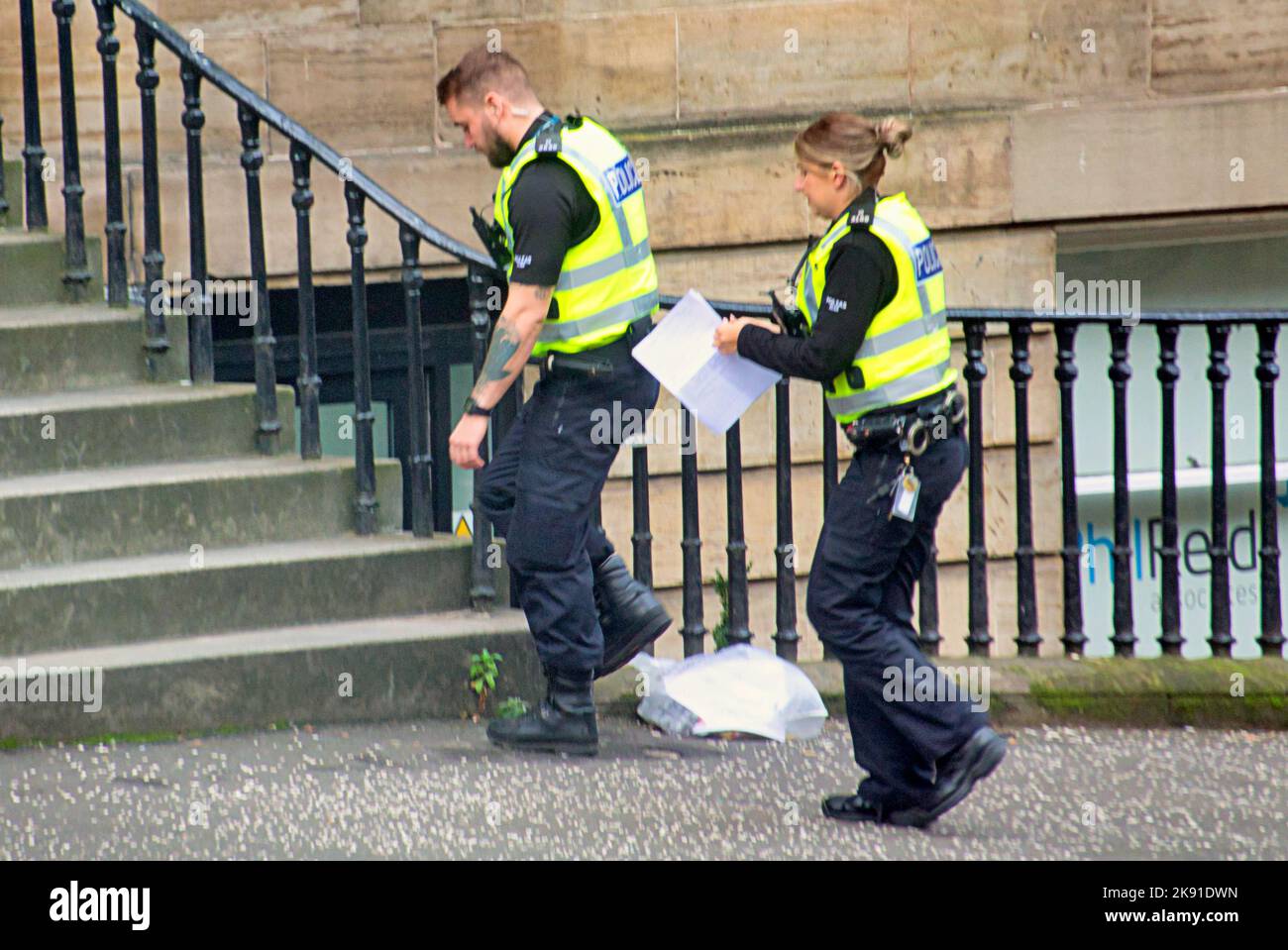 Police alba Banque de photographies et d’images à haute résolution - Alamy