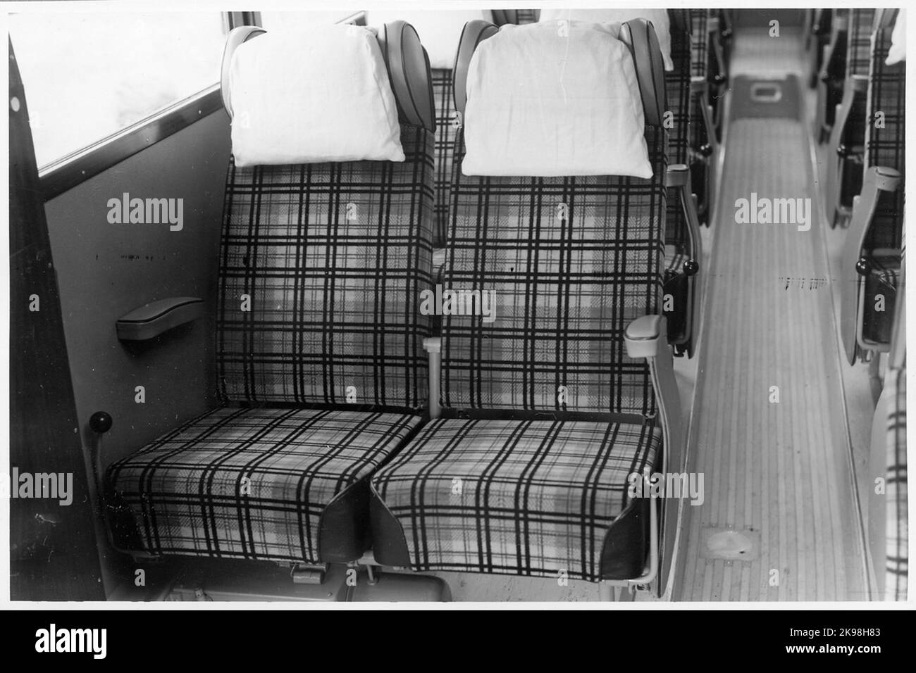 Intérieur du bus touristique Scania-Vabis 2B21 SKV 1951. Les chemins de ...