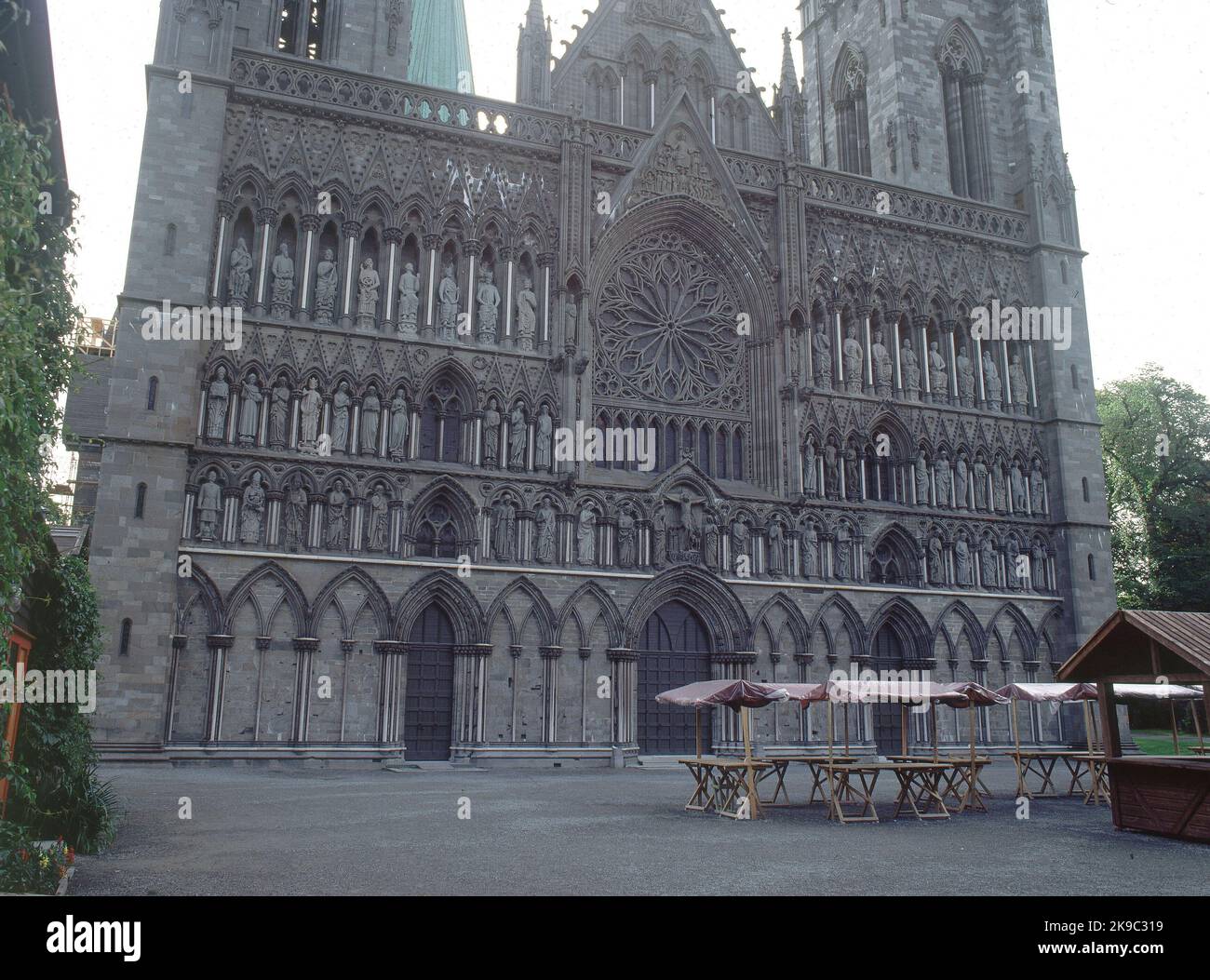 Cattedrale medievale cattedrale gotica medievale Banque de ...