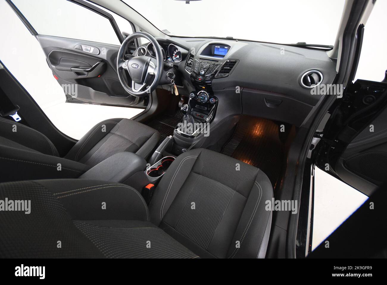 Ford Fiesta 2016 voiture vue intérieure de la voiture intérieur du ...