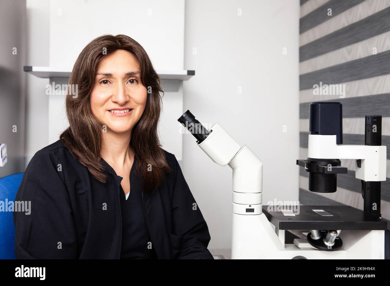 Inverted microscope Banque de photographies et d’images à haute ...