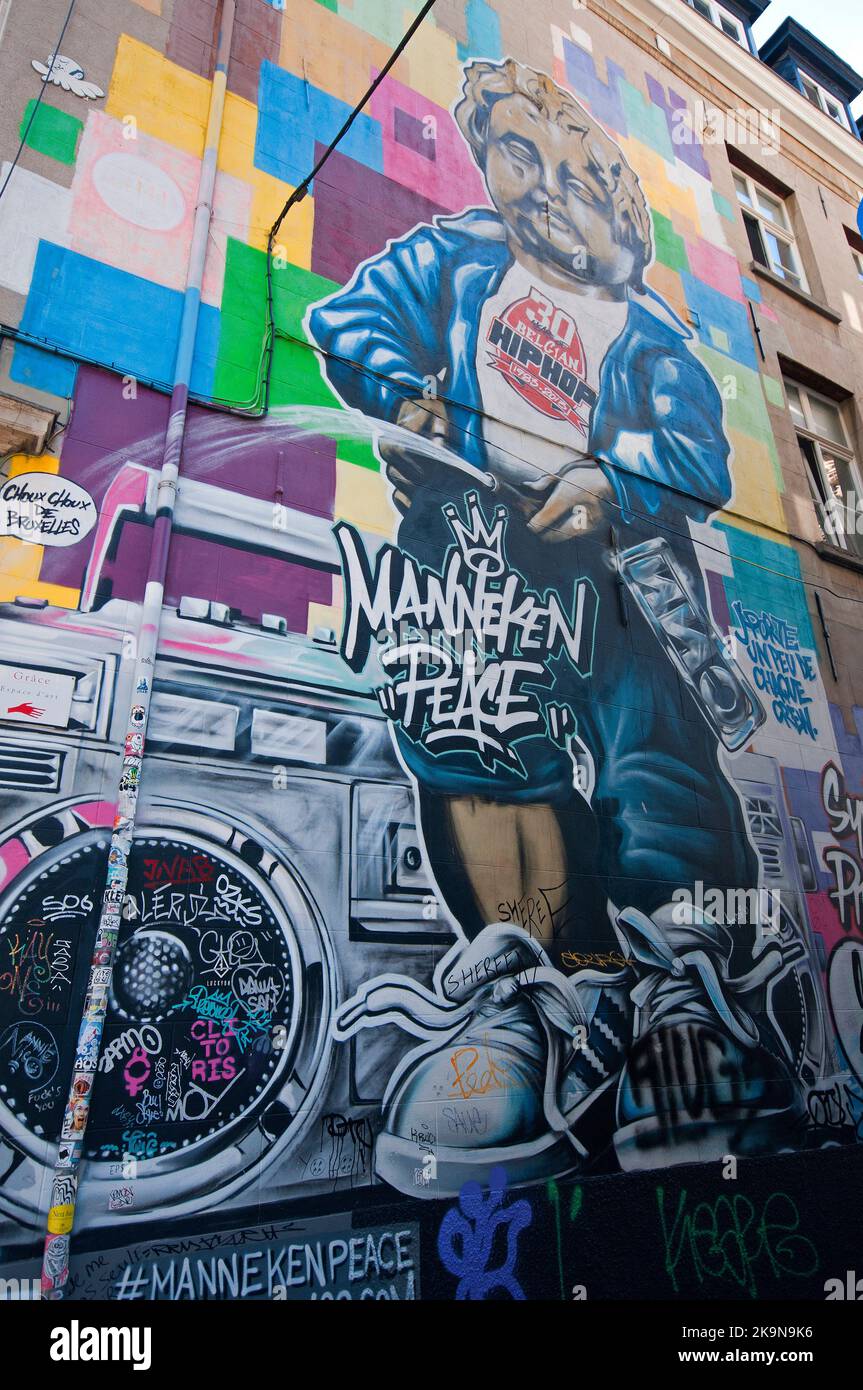 Grande fresque de Manneken Pis à Bruxelles, Belgique Photo Stock - Alamy