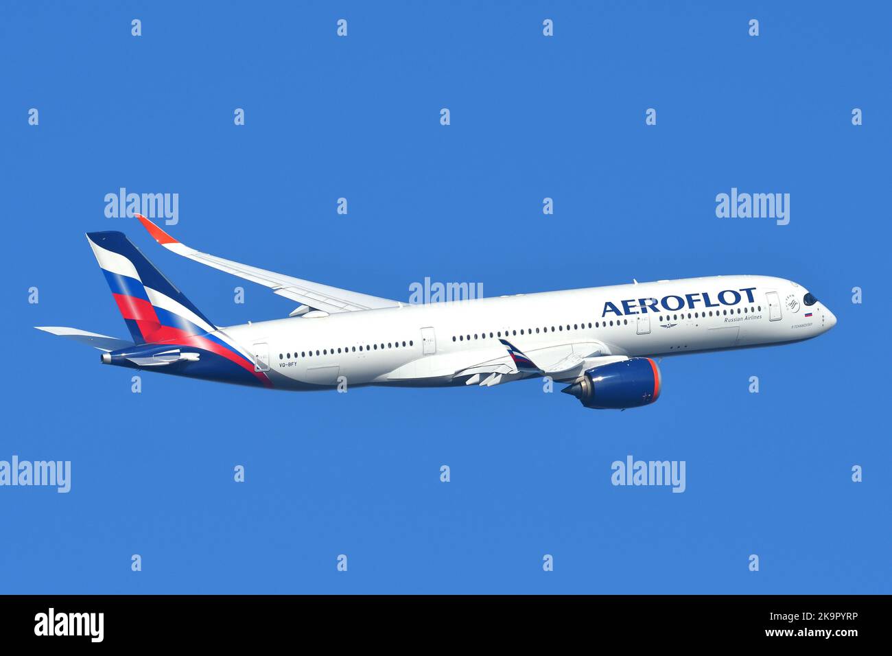 Tokyo, Japon - 05 mars 2022 : décollage de l'avion de passagers Airbus ...