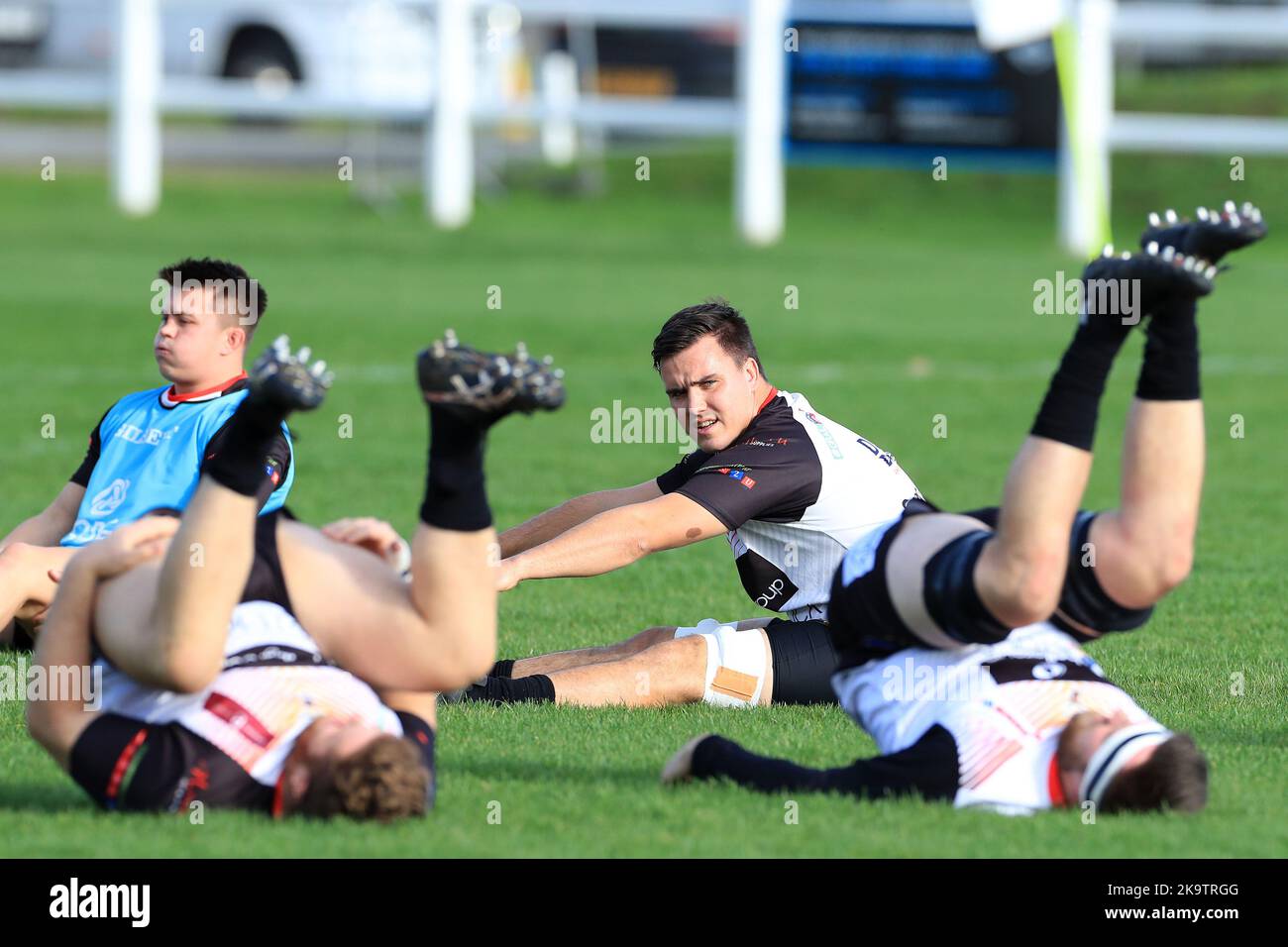 Rugby player stretching Banque de photographies et d’images à haute ...