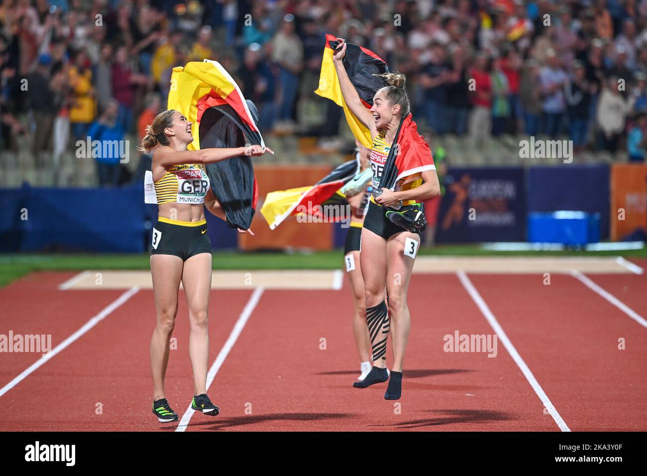 Allemagne: Médaille d'or des femmes de course relais 4x100 (Gina ...