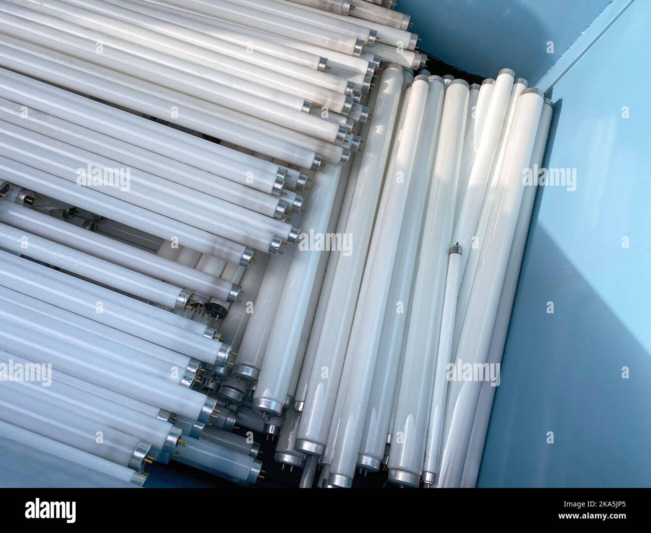 Heap of ULD a utilisé des lampes à tube fluorescent dans les déchets de ...