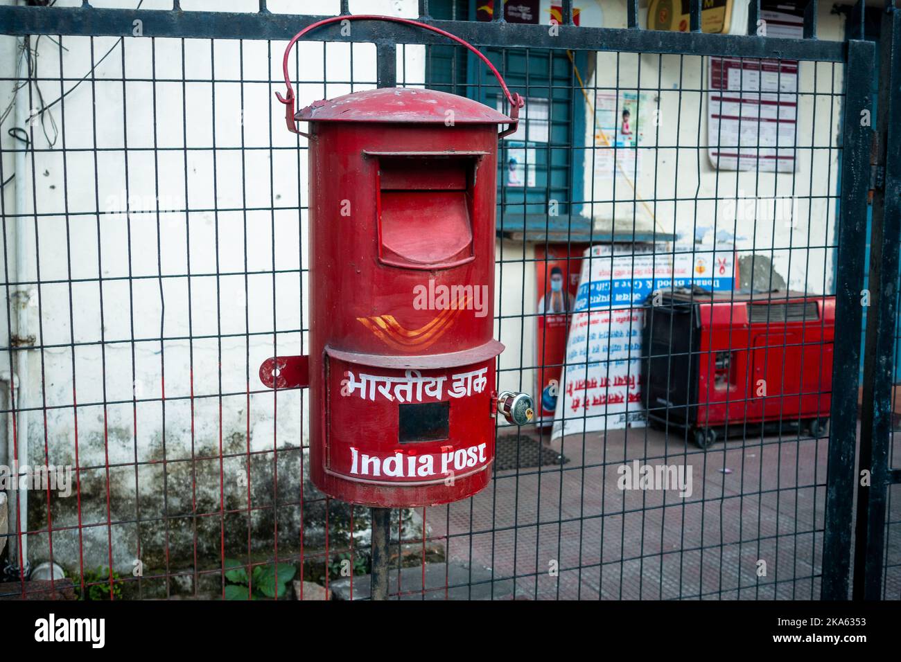 Indian letter post box Banque de photographies et d’images à haute ...