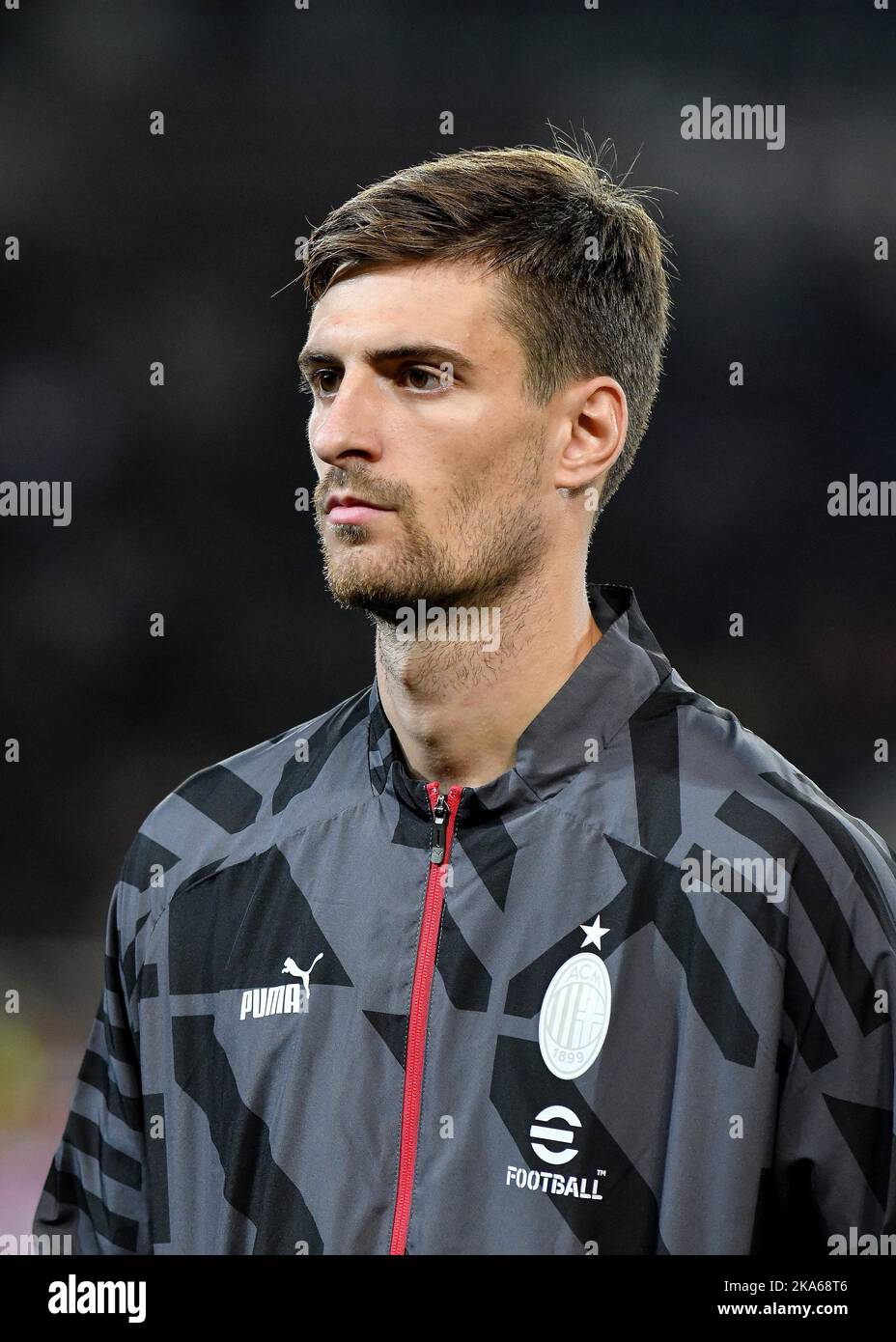 Matteo Gabbia de l'AC Milan pendant la série Un match de 2022/23 entre ...